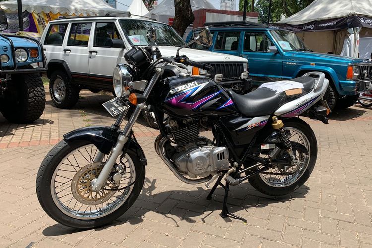 Jadi Buruan, Suzuki Thunder 250 Orisinal Tembus Rp 30 Jutaan ...