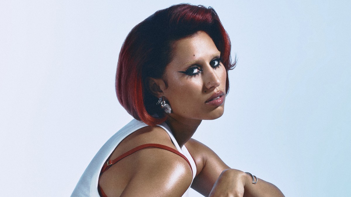 RAYE Tiba-tiba Hits dengan Lagu Indie ‘Escapism.’ Bersama 070 Shake ...