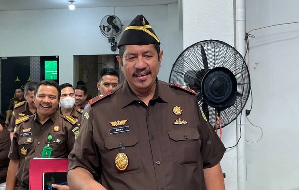 Usai Dilantik, Kajati Malut Budi Hartawan Ingatkan Jajaran Netral dalam ...