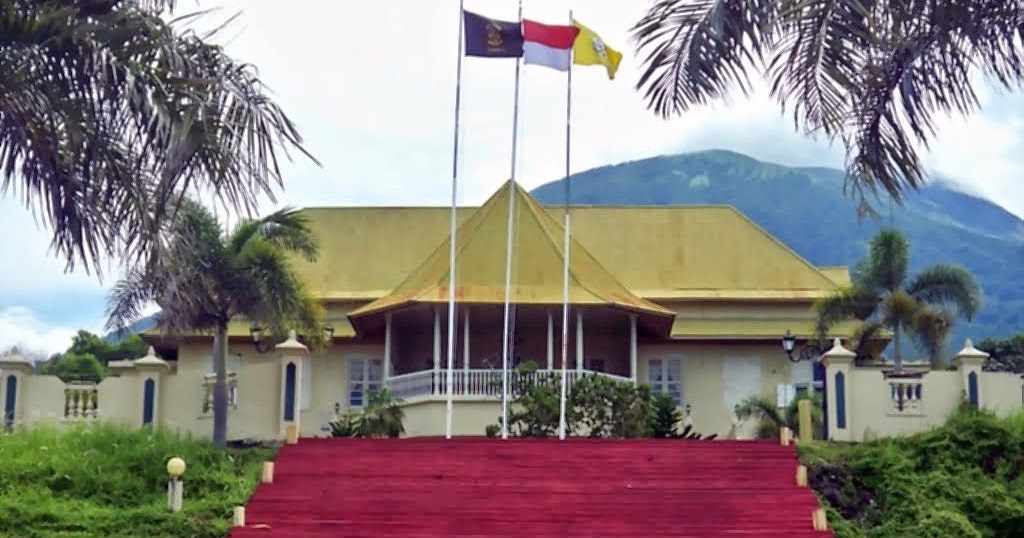 Keraton Kesultanan Ternate, Peninggalan Sejarah di Maluku Utara ...