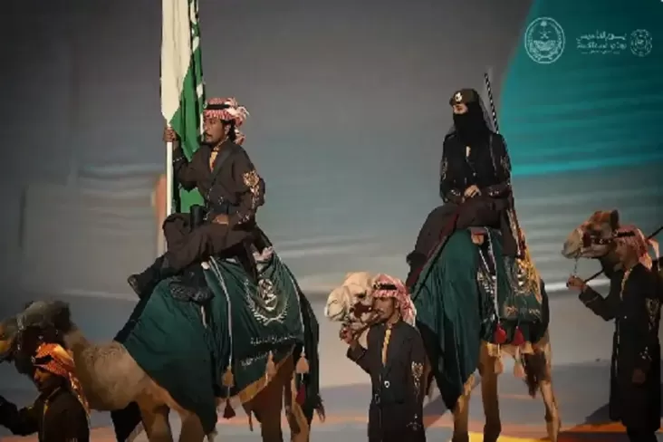 Wanita Arab Saudi Menjadi Pasukan Patroli Unta untuk Pertama Kalinya ...